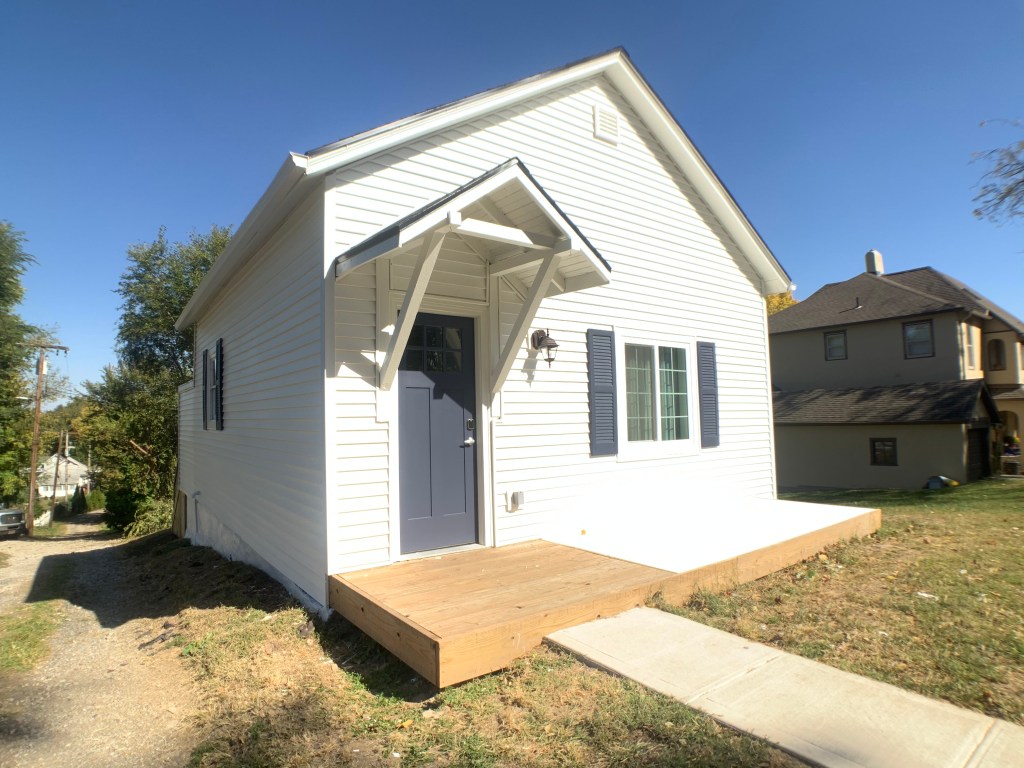 MLR Properties – We buy houses and manage rentals.